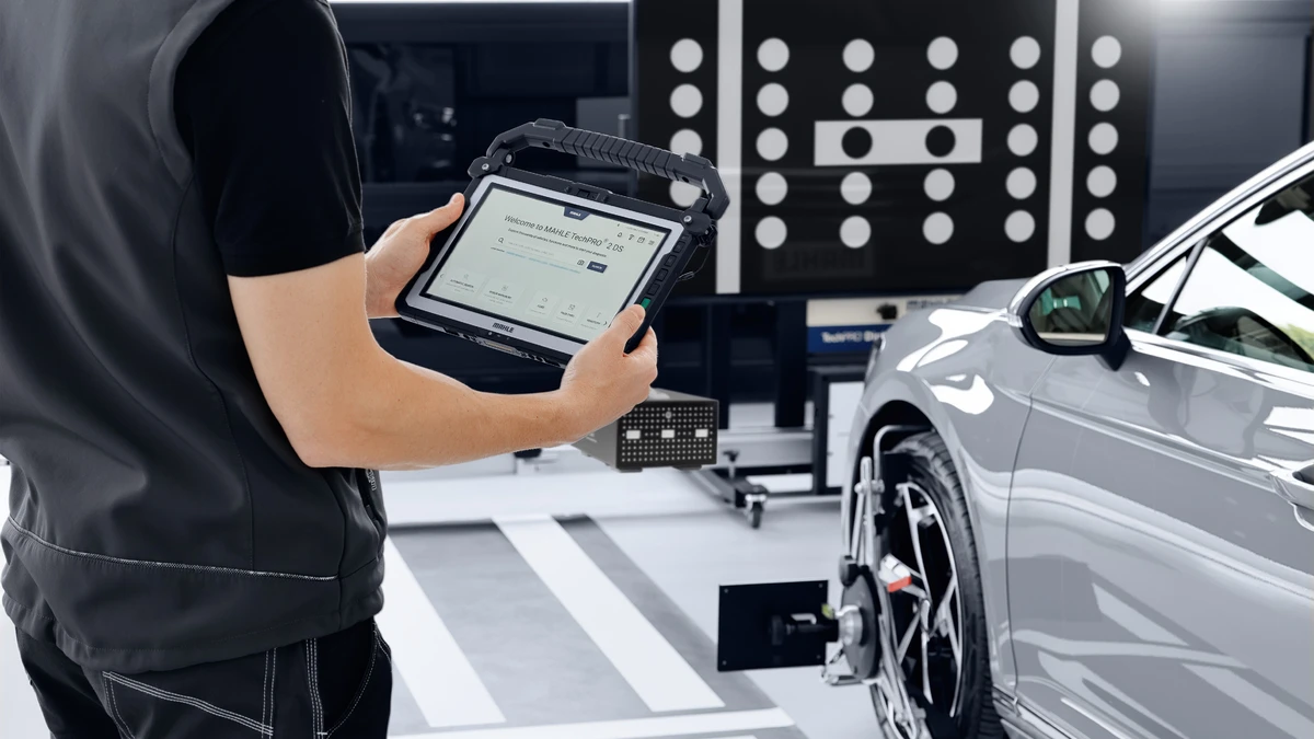 System zur ADAS-Sensorenprüfung von Mahle und Rohde&Schwarz ...